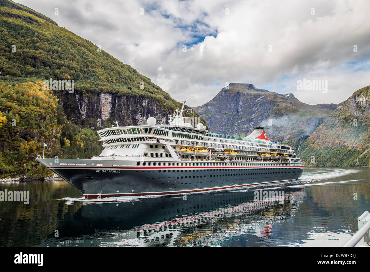 Geirangerfjord ship hi-res stock photography and images - Alamy