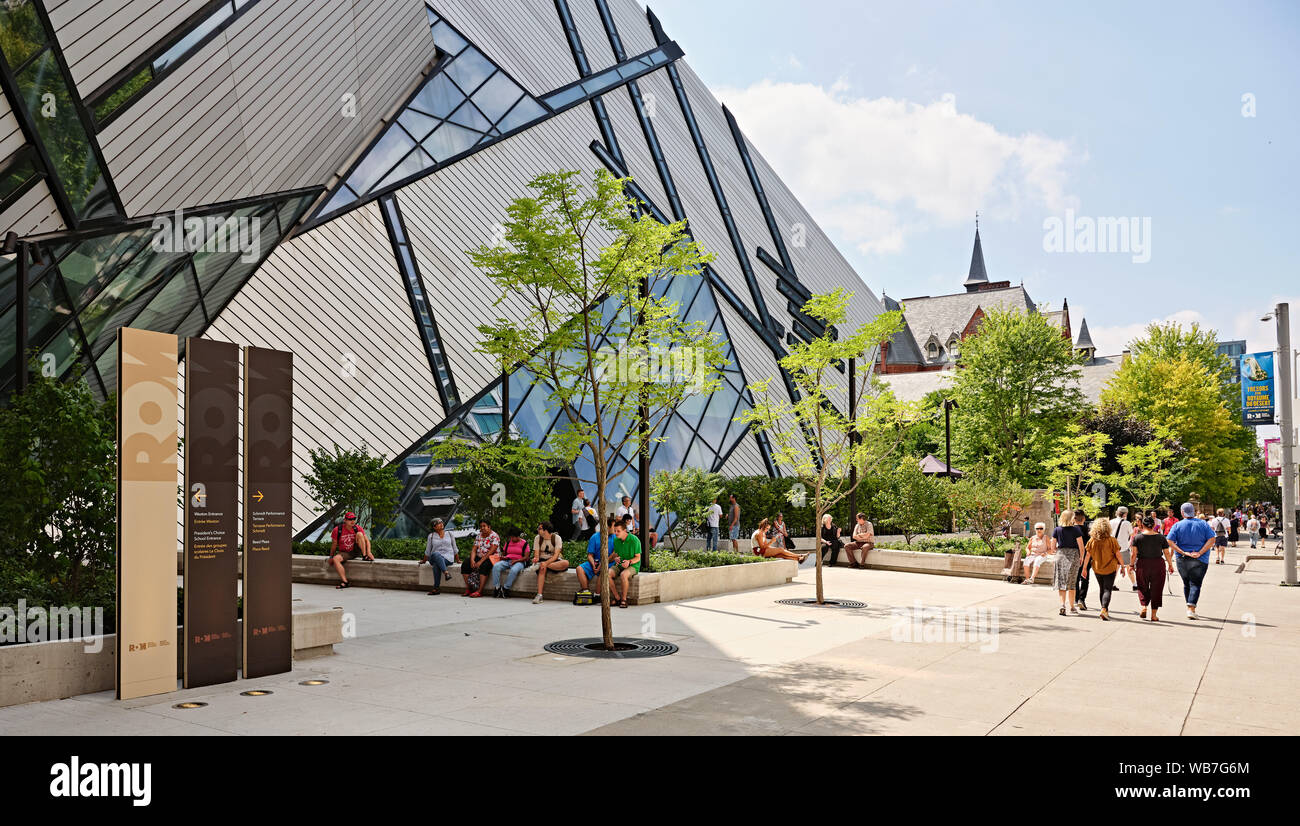 Royal Ontario Museum, ROM Stock Photo - Alamy