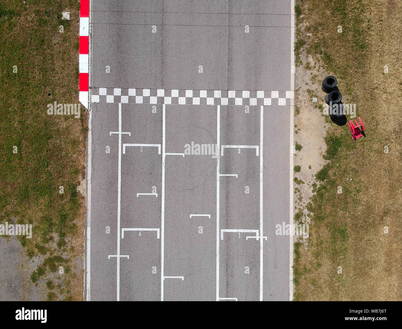 Aerial race end hi-res stock photography and images - Alamy