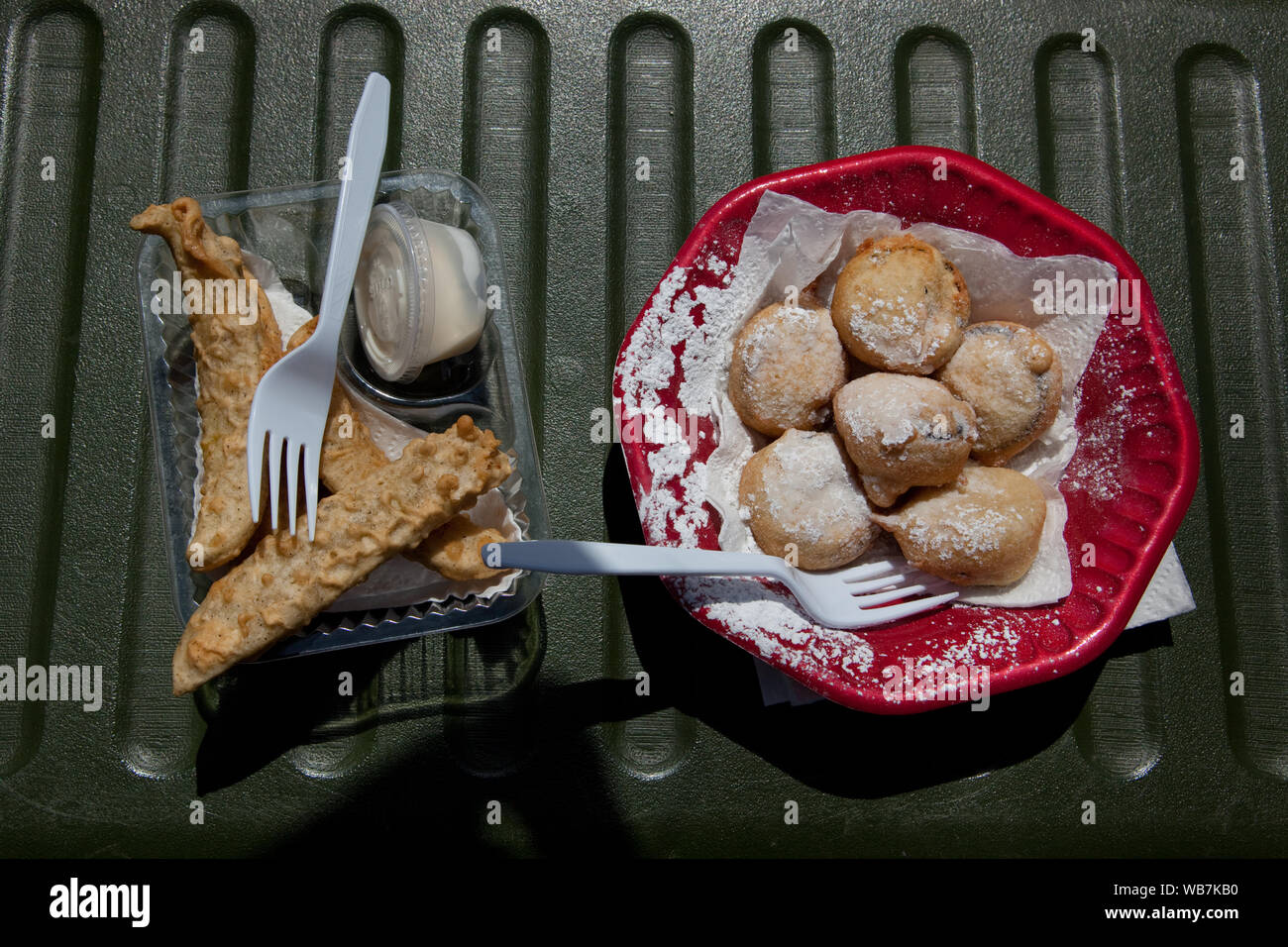 Food at] reenactment of Civil War siege of April 1862, Bridgeport ...