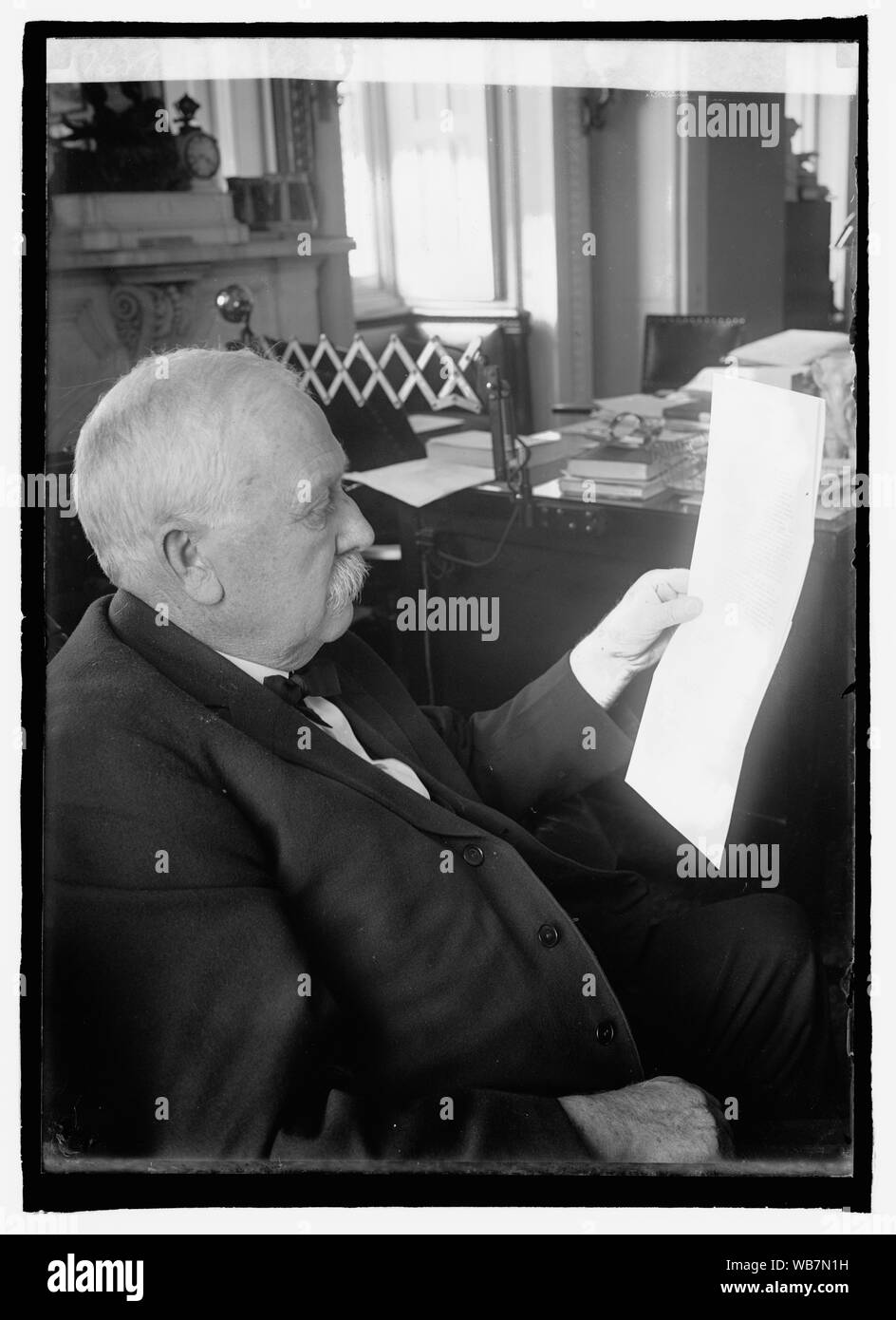 7 16 22 Black and White Stock Photos & Images - Alamy