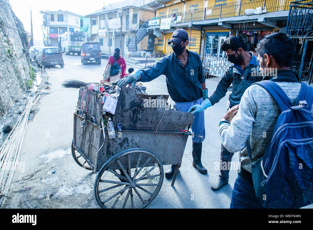 Asian garbage hi-res stock photography and images - Alamy