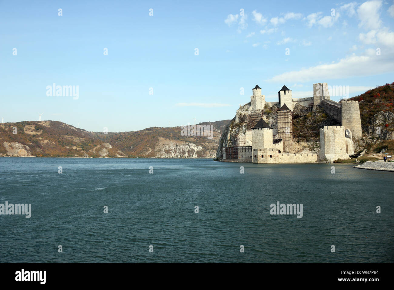 Fortress on the river hi-res stock photography and images - Alamy