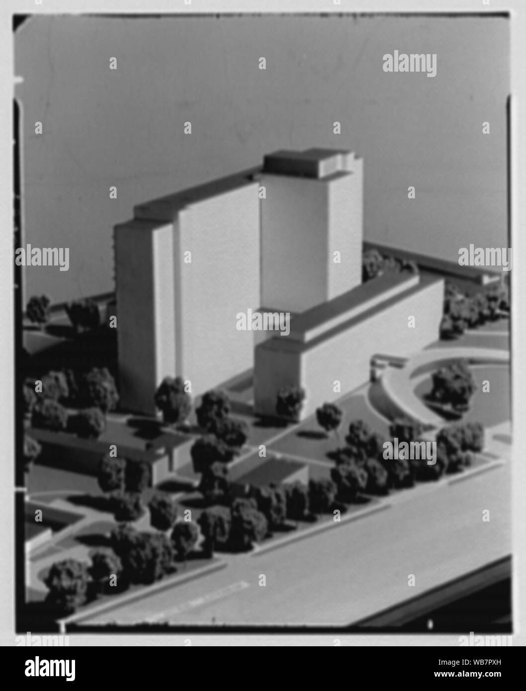 Fort Hamilton Hospital. Abstract/medium: Gottscho-Schleisner Collection ...