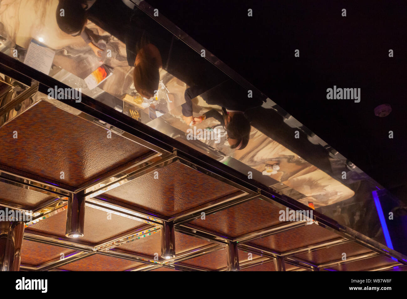 Marble bar counter hi-res stock photography and images - Alamy