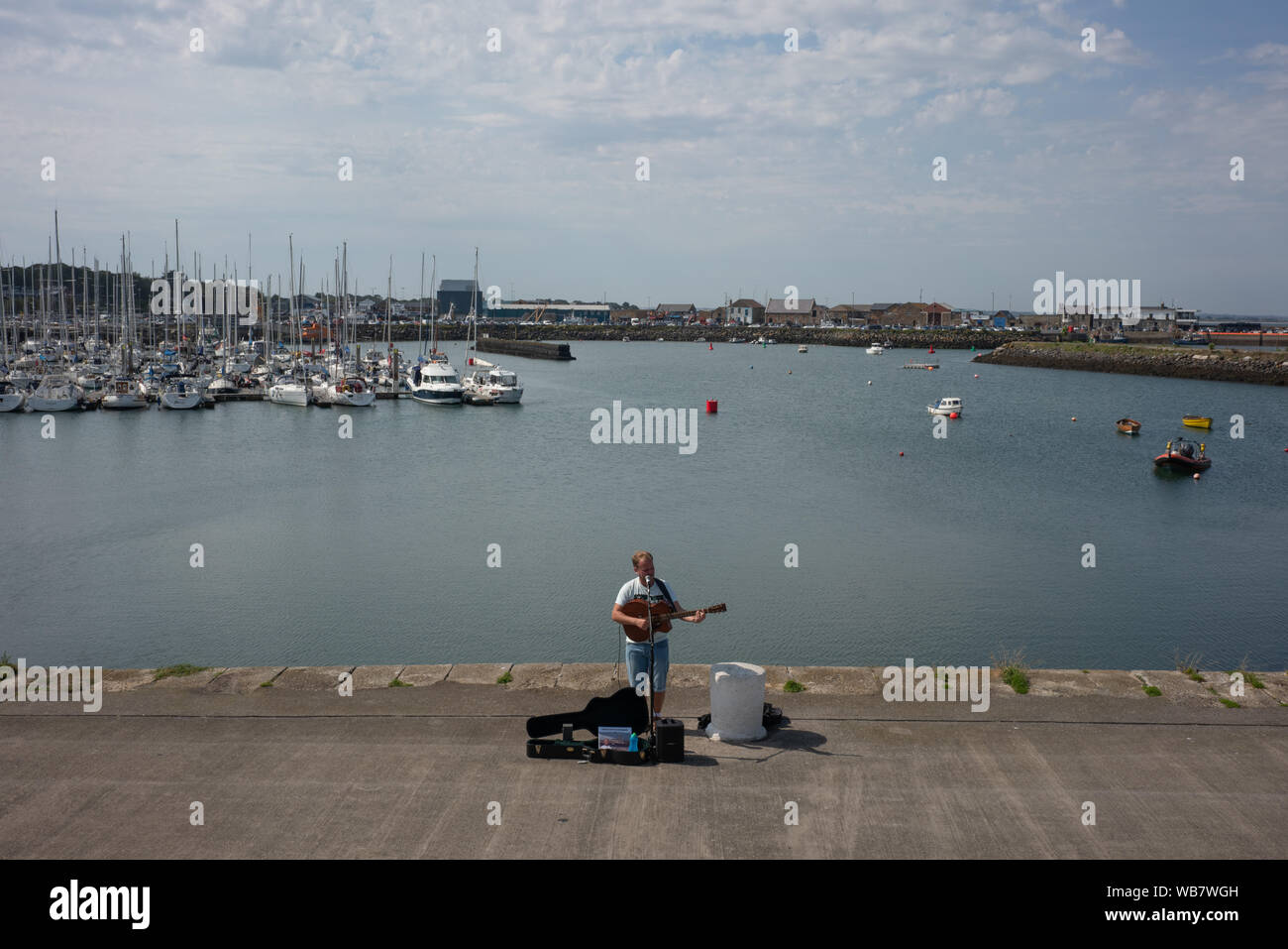 Pier howth hi-res stock photography and images - Alamy