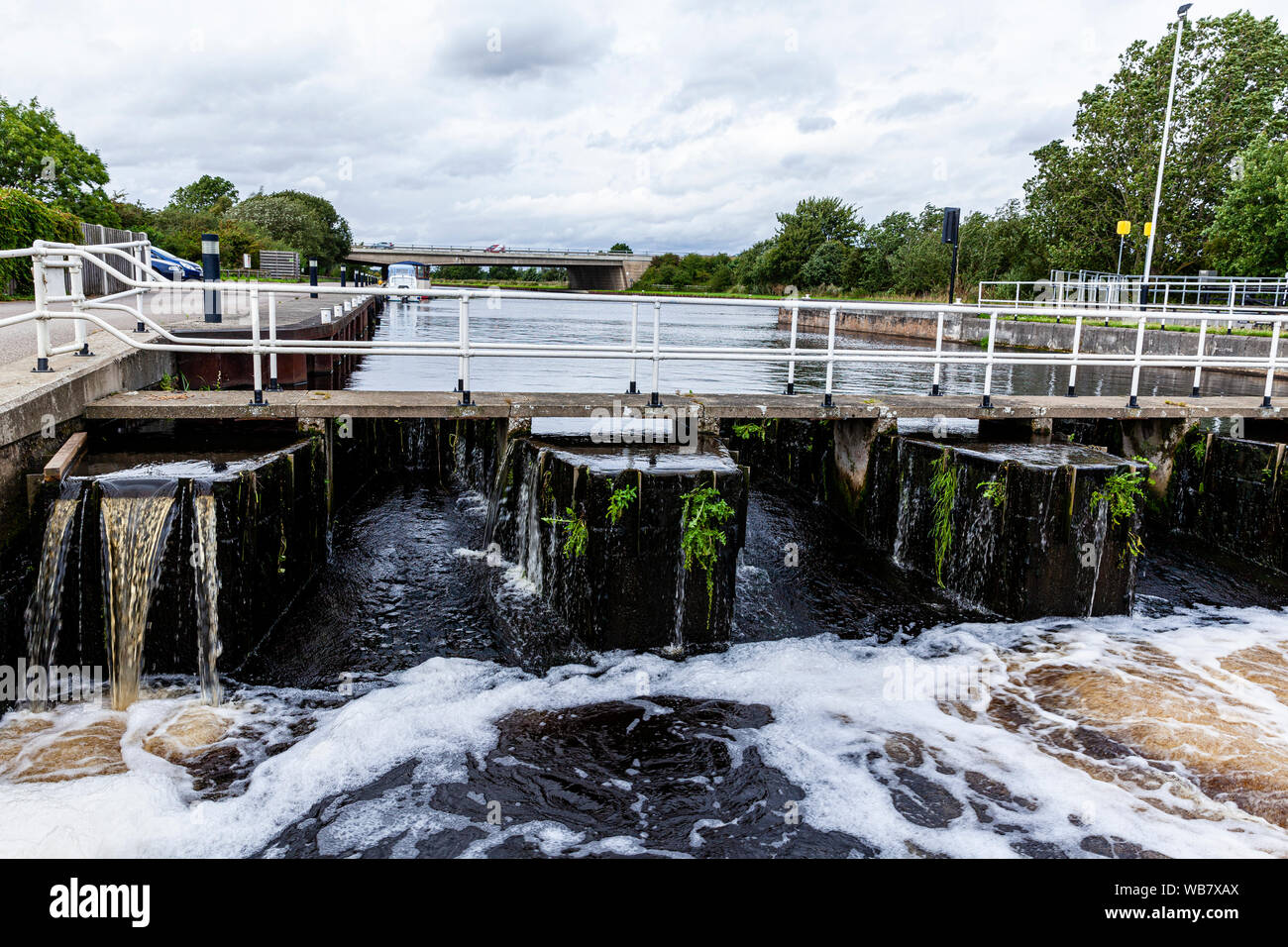 Overflow canal hi-res stock photography and images - Alamy