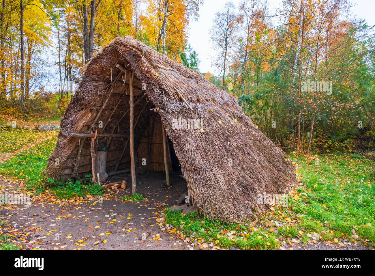 Grass Thatched Hut High Resolution Stock Photography and Images - Alamy