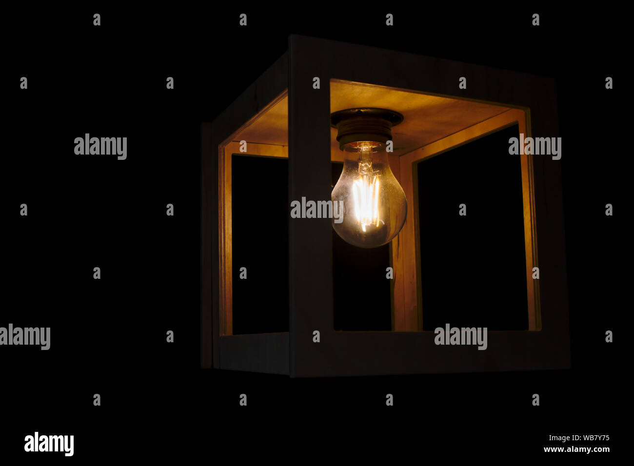 Light bulb box hi-res stock photography and images - Alamy