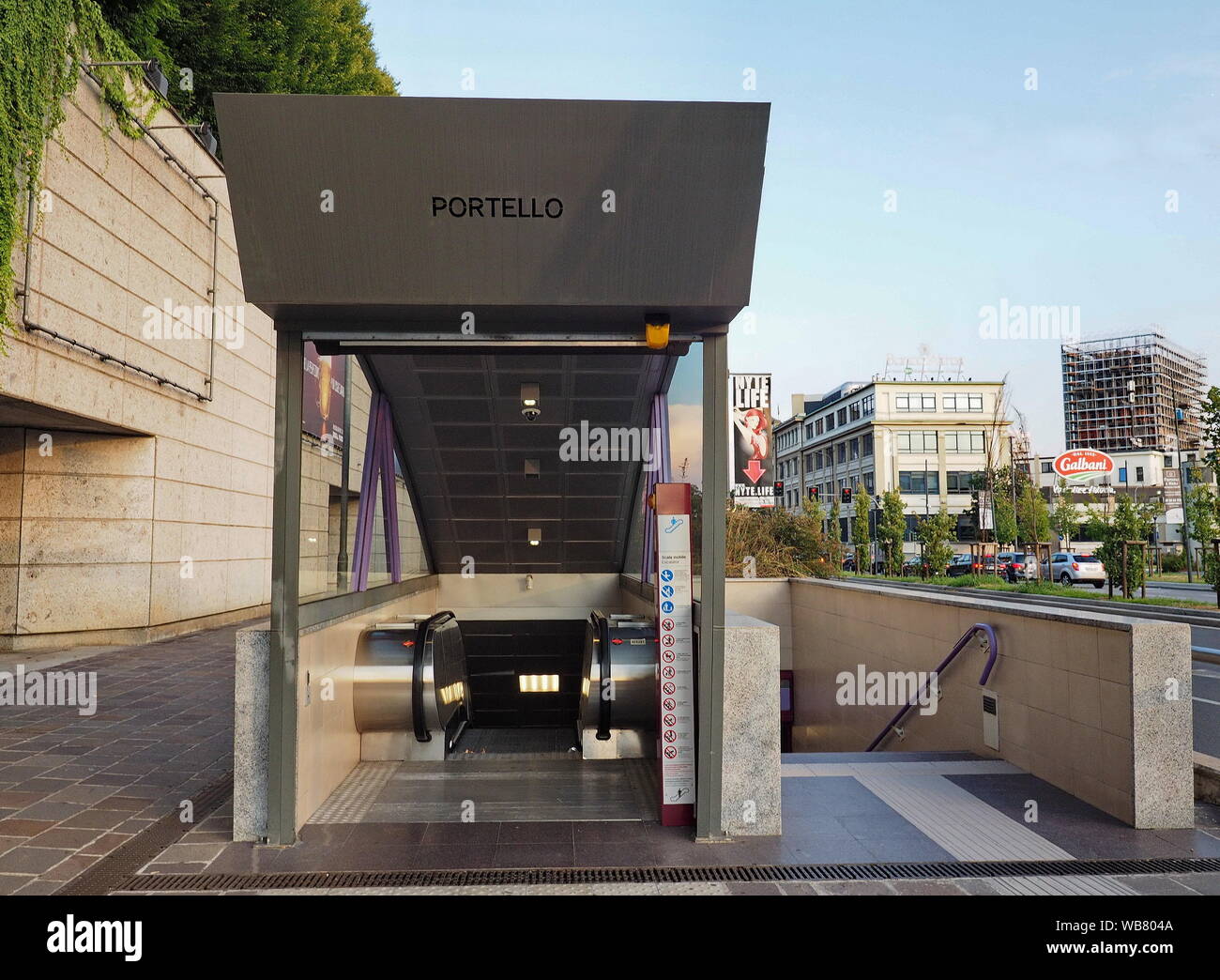 Scale mobili milano hi-res stock photography and images - Alamy