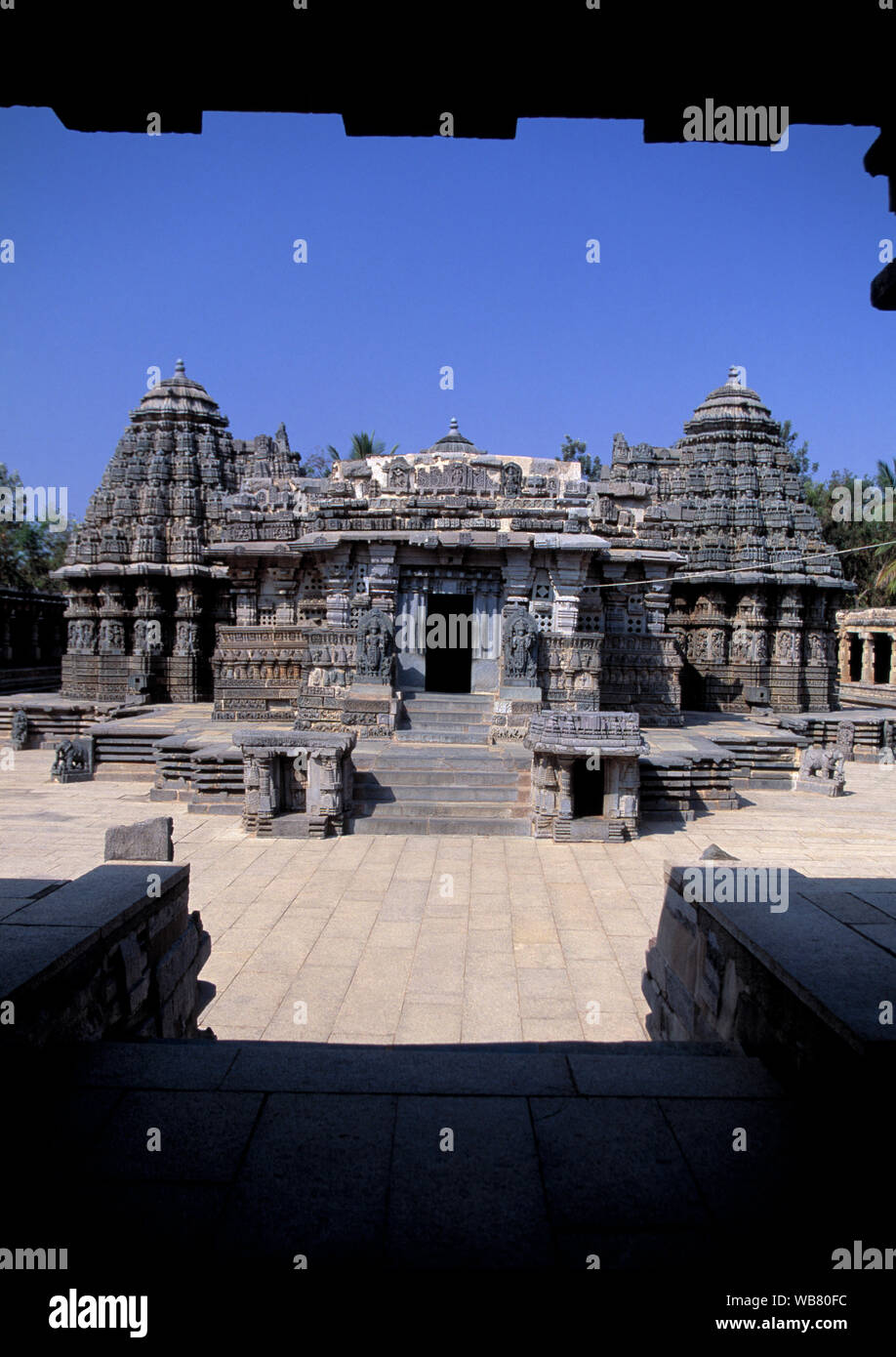 asia, asian, india, large religious temple Stock Photo - Alamy