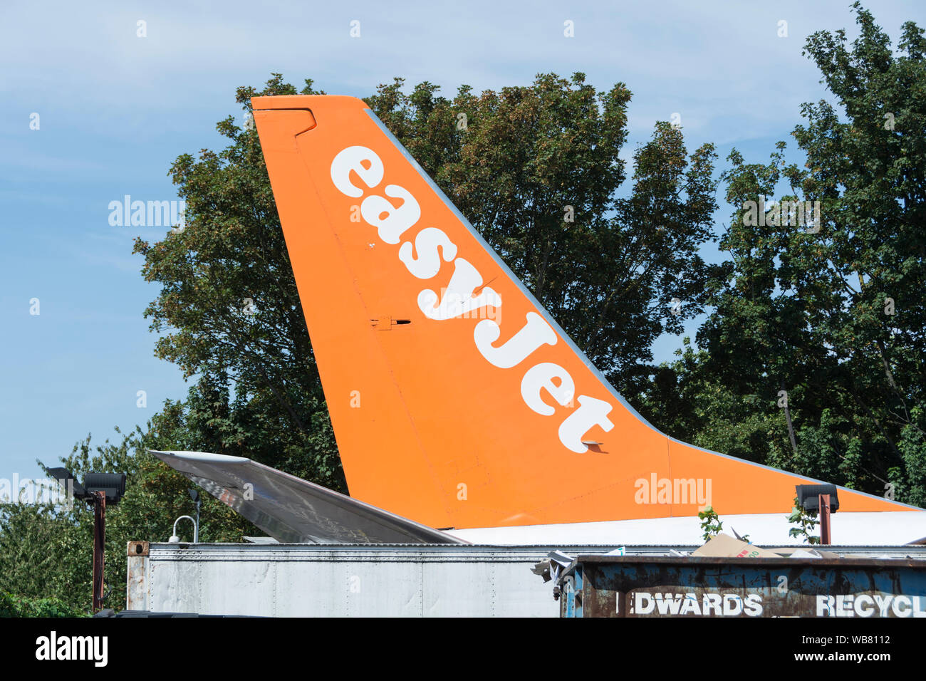 Easy jet logo on fuselage hi-res stock photography and images - Alamy