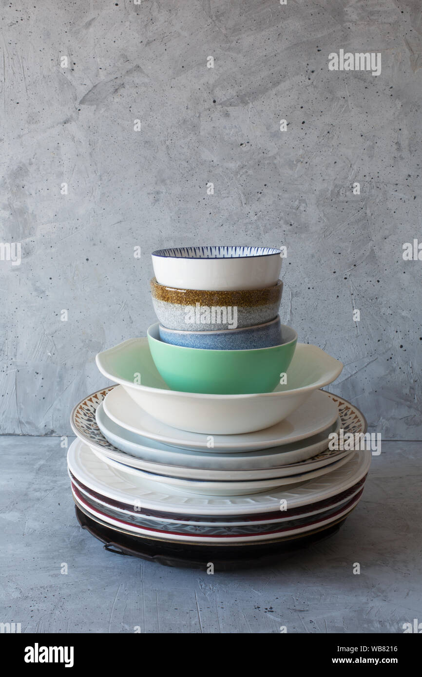 Stack serving dishes hi-res stock photography and images - Alamy