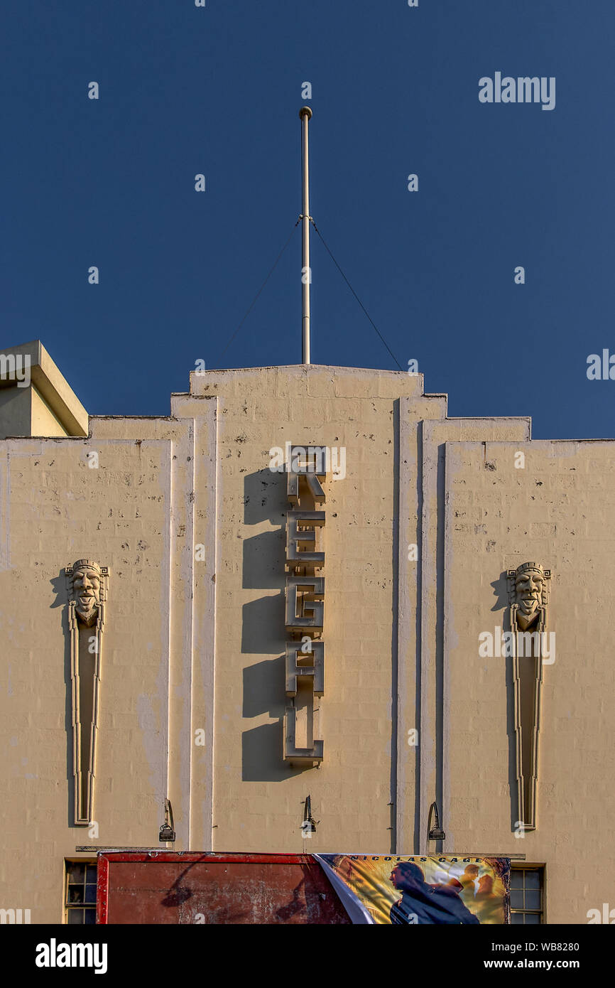 22 Jan 2005-Vintage Art Deco Regal cinema hall old single screen ...