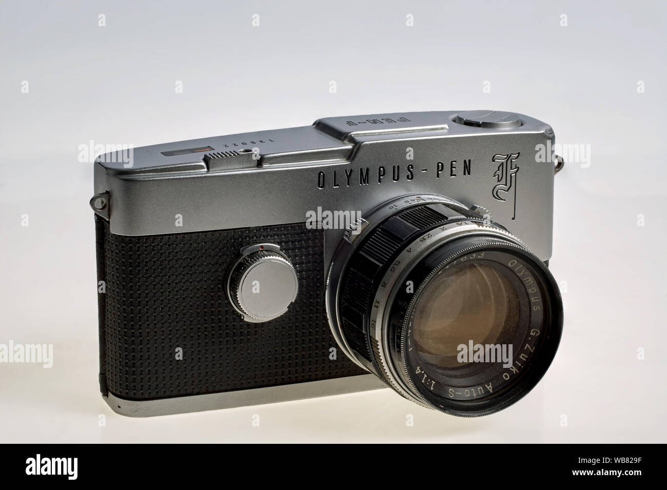Half Frame Film Camera High Resolution Stock Photography and Images - Alamy