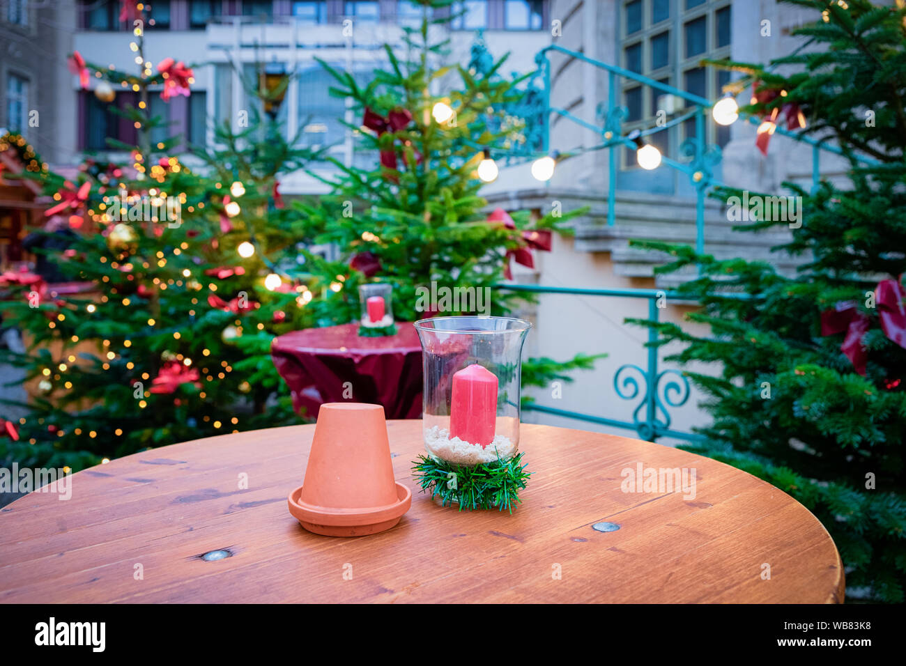 German family christmas table hi-res stock photography and images - Alamy