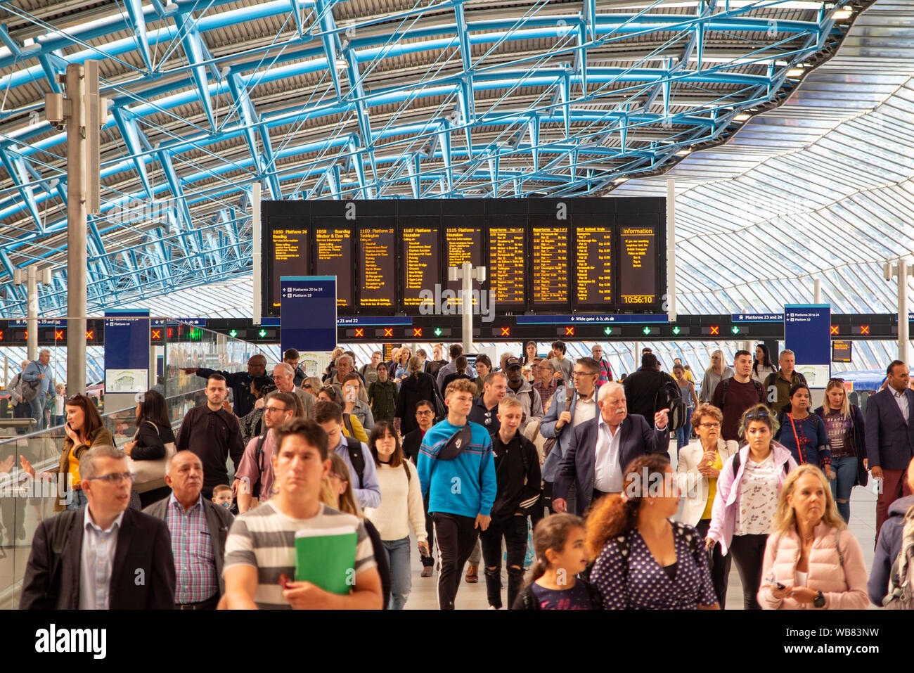 Waterloo international terminal hi-res stock photography and images - Alamy