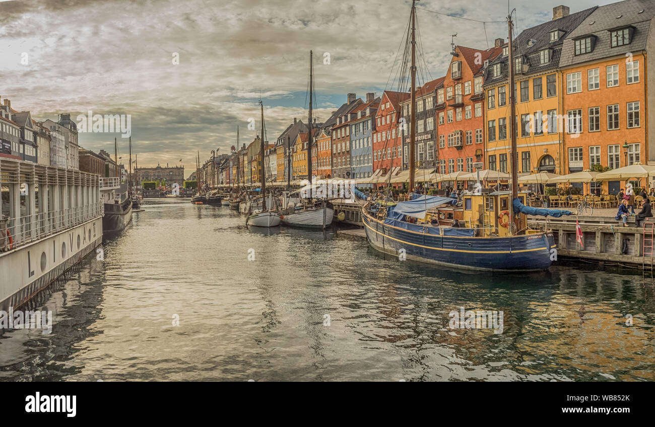 Nyhavn (New Harbour), Copenhagen, Denmark - 14 JMay 2019: Panoramic ...