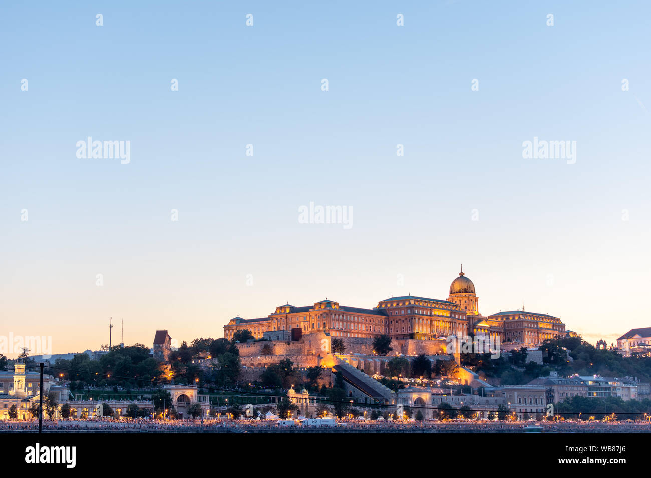 Buda monumental hi-res stock photography and images - Alamy
