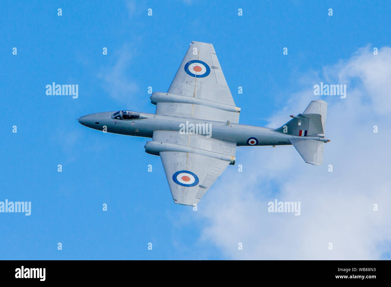 English Electric Canberra in flight Stock Photo - Alamy