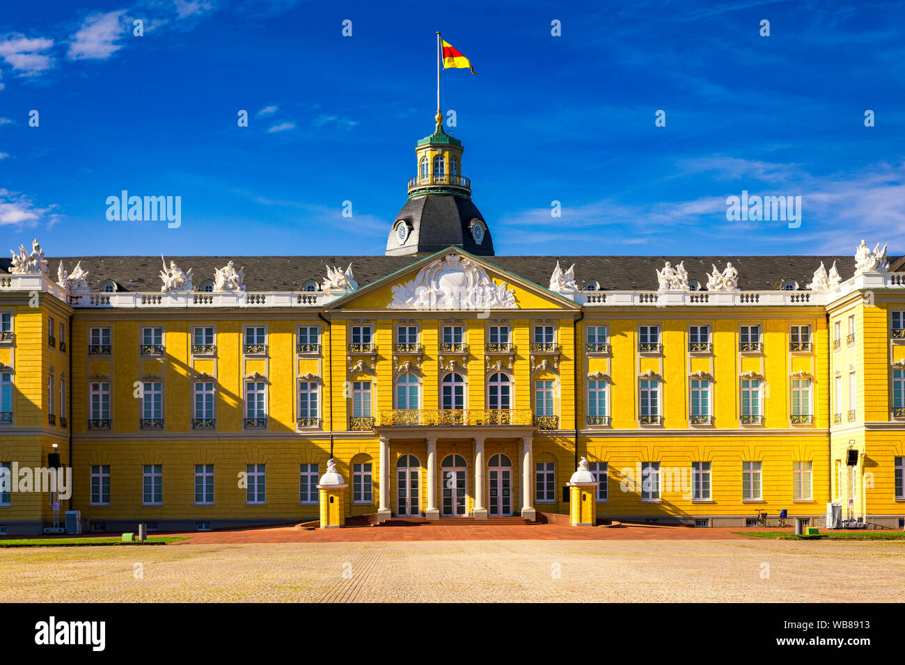 Karlsruhe schloss palace hi-res stock photography and images - Alamy