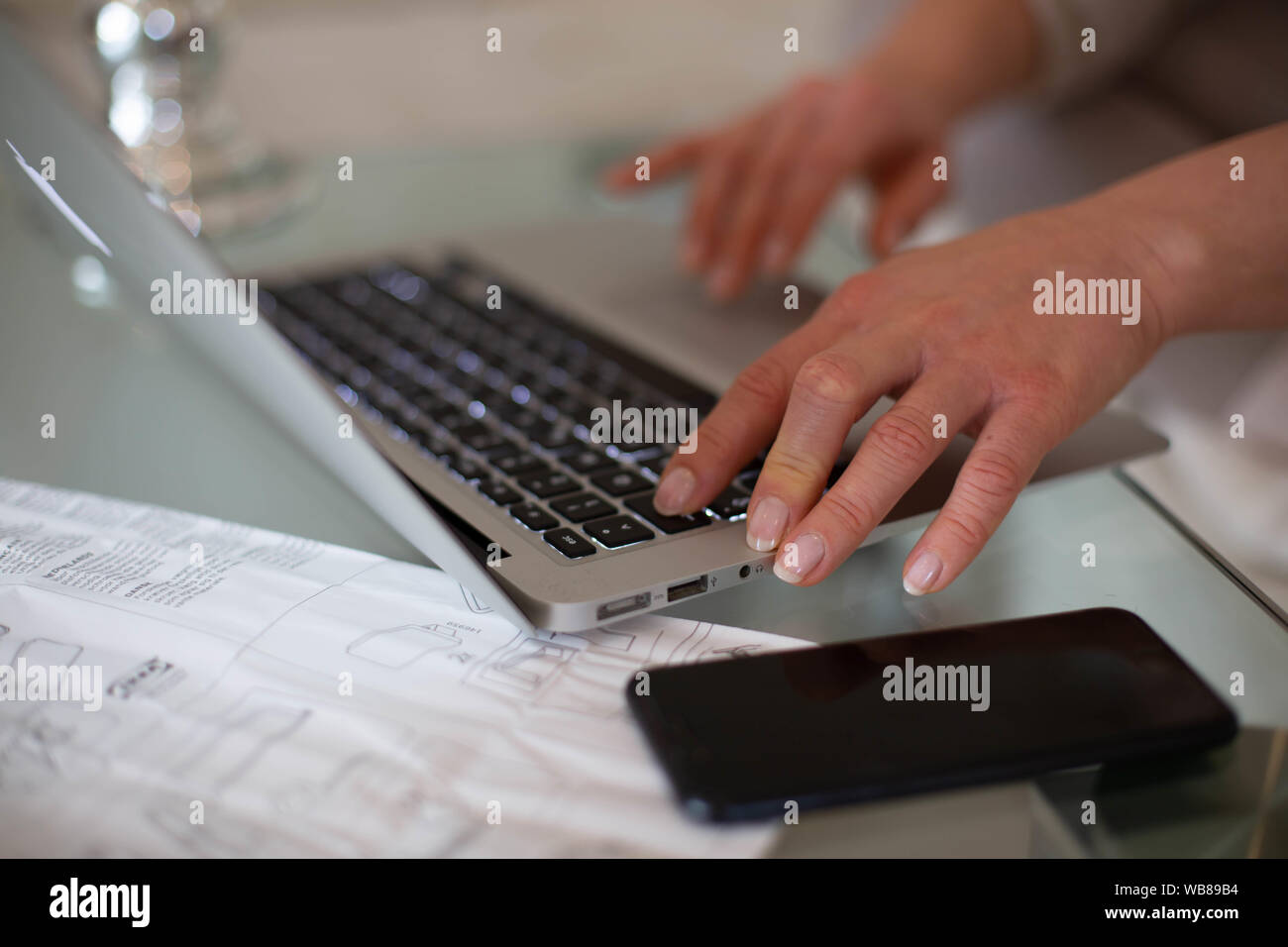 Desktop pc hi-res stock photography and images - Alamy