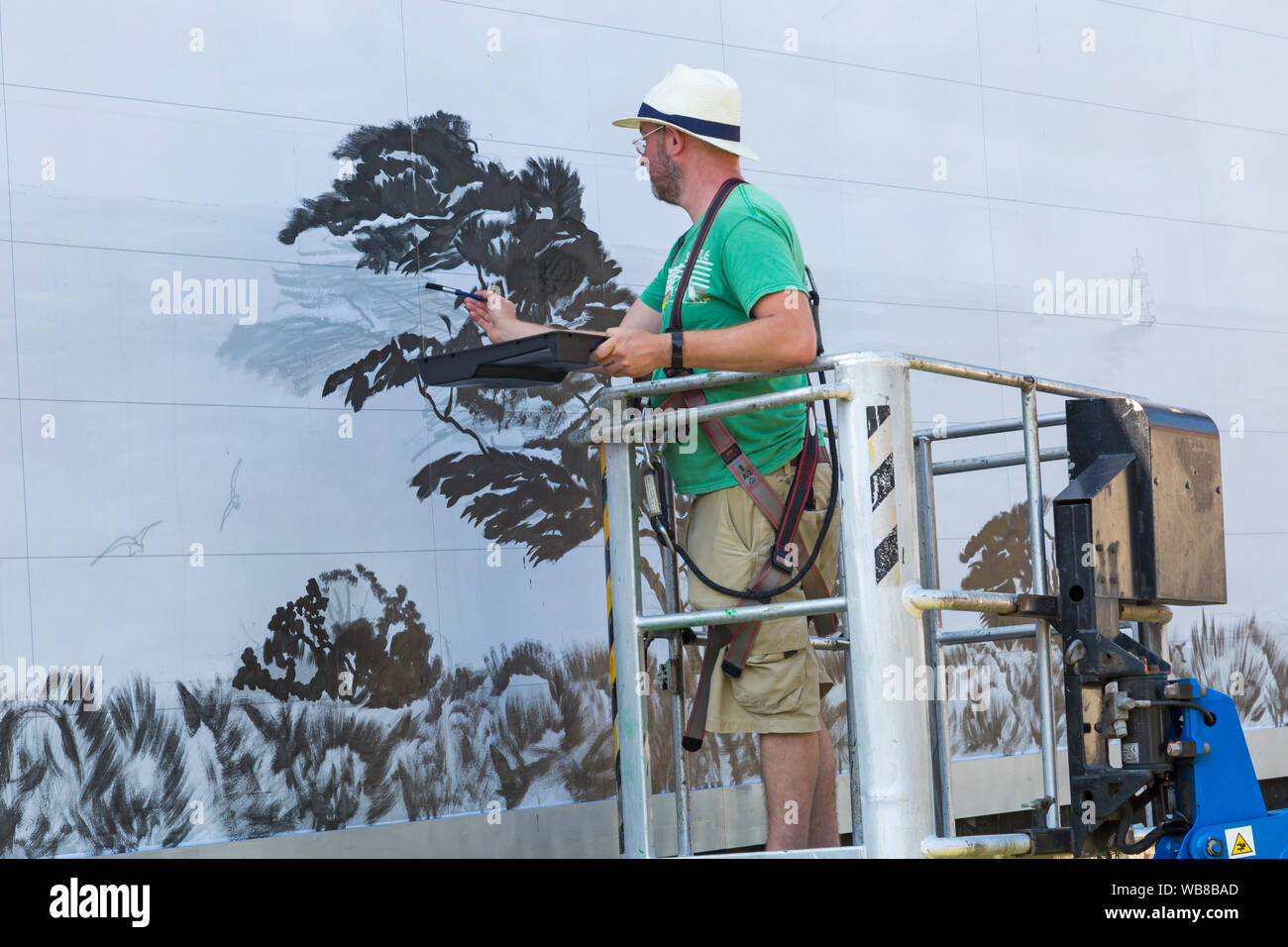 Bournemouth, Dorset UK. 25th August 2019. British artist David Downes ...