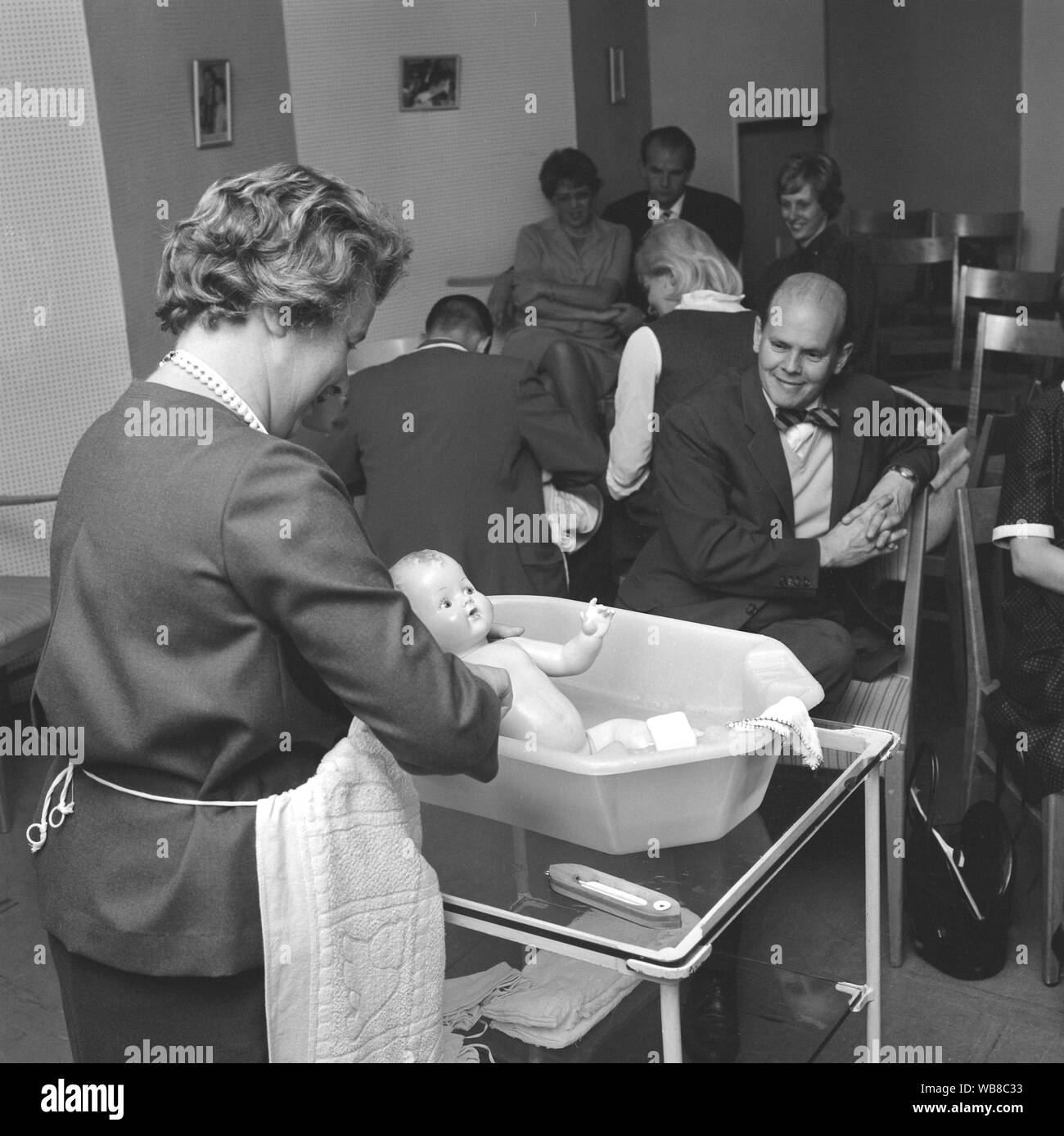 Take a bath Black and White Stock Photos & Images - Alamy