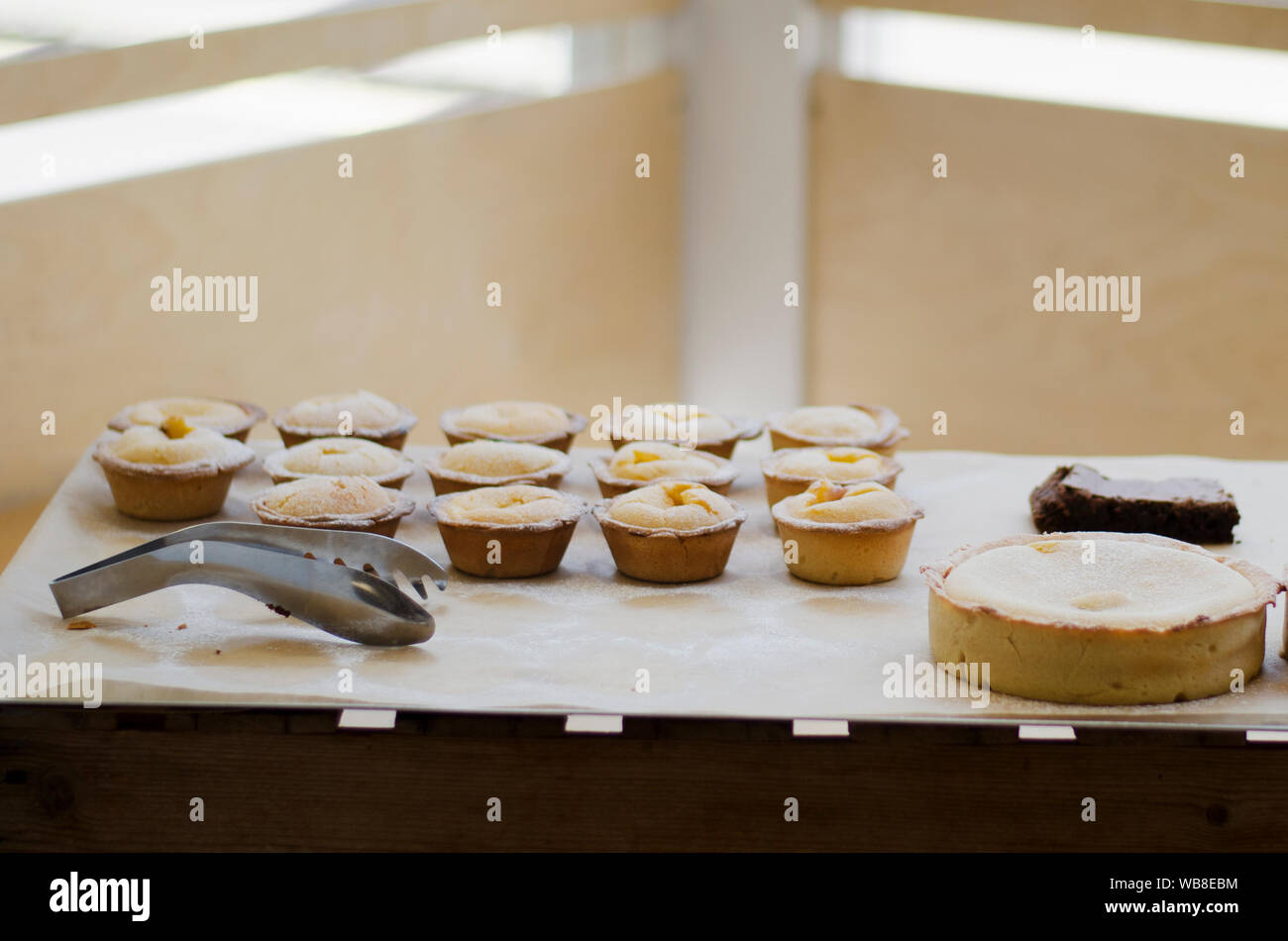 Sweet shop store line hi-res stock photography and images - Alamy