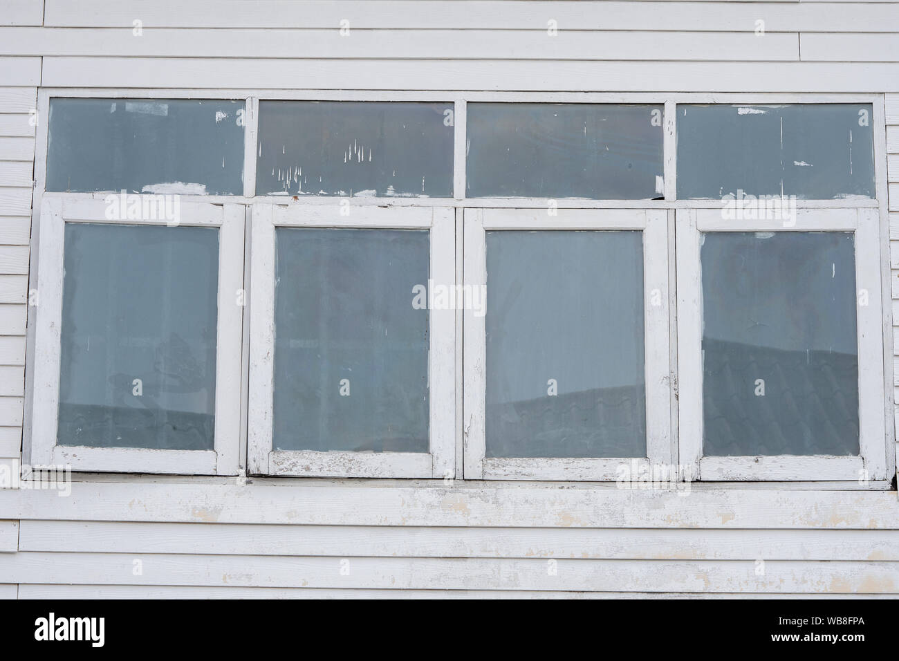 Dirty window hi-res stock photography and images - Alamy