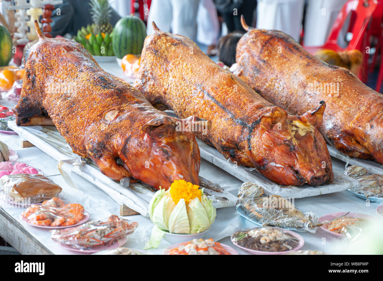 Roast over fire hi-res stock photography and images - Alamy