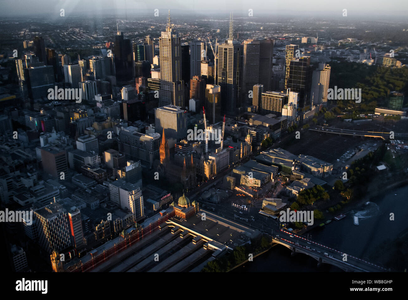 Melbourne, AUSTRALIA - Sunset view of downtown Melbourne from the ...