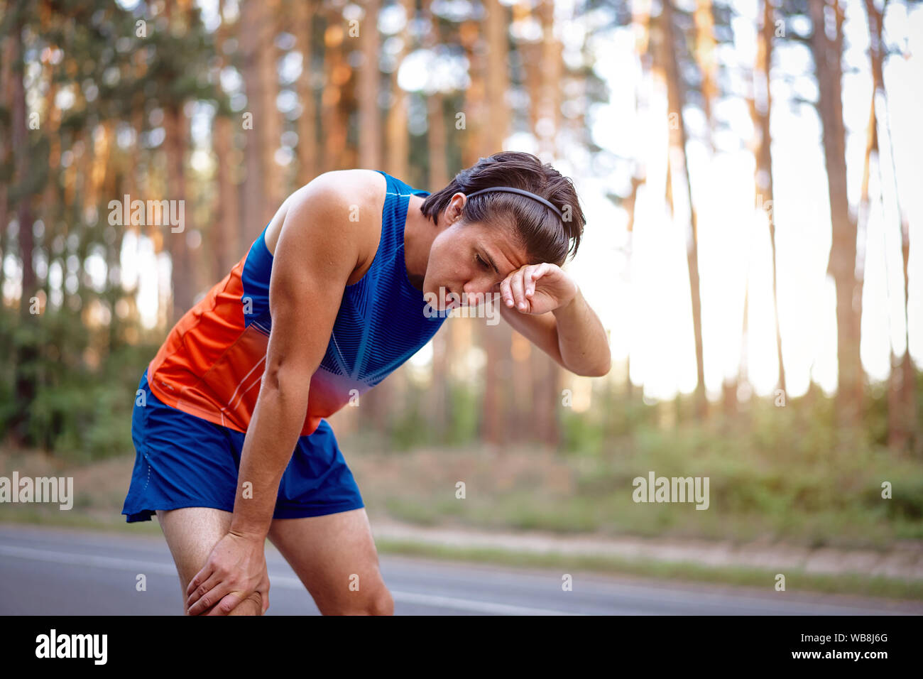 Sweaty men running hi-res stock photography and images - Alamy