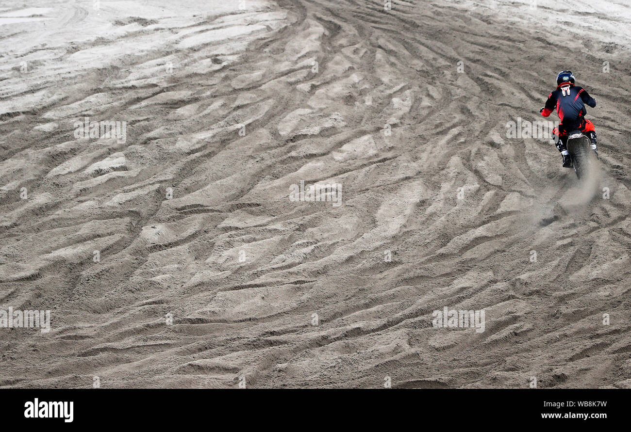 Competitors take part in the inaugural Rockabill Off-Road Racing Beach ...