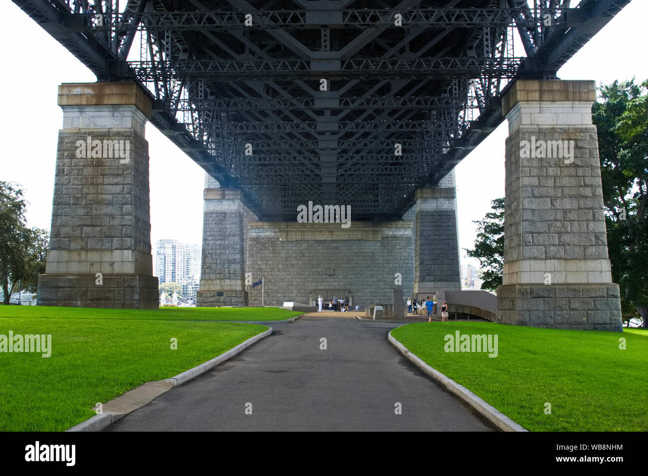 Underneath sydney harbour bridge hi-res stock photography and images ...