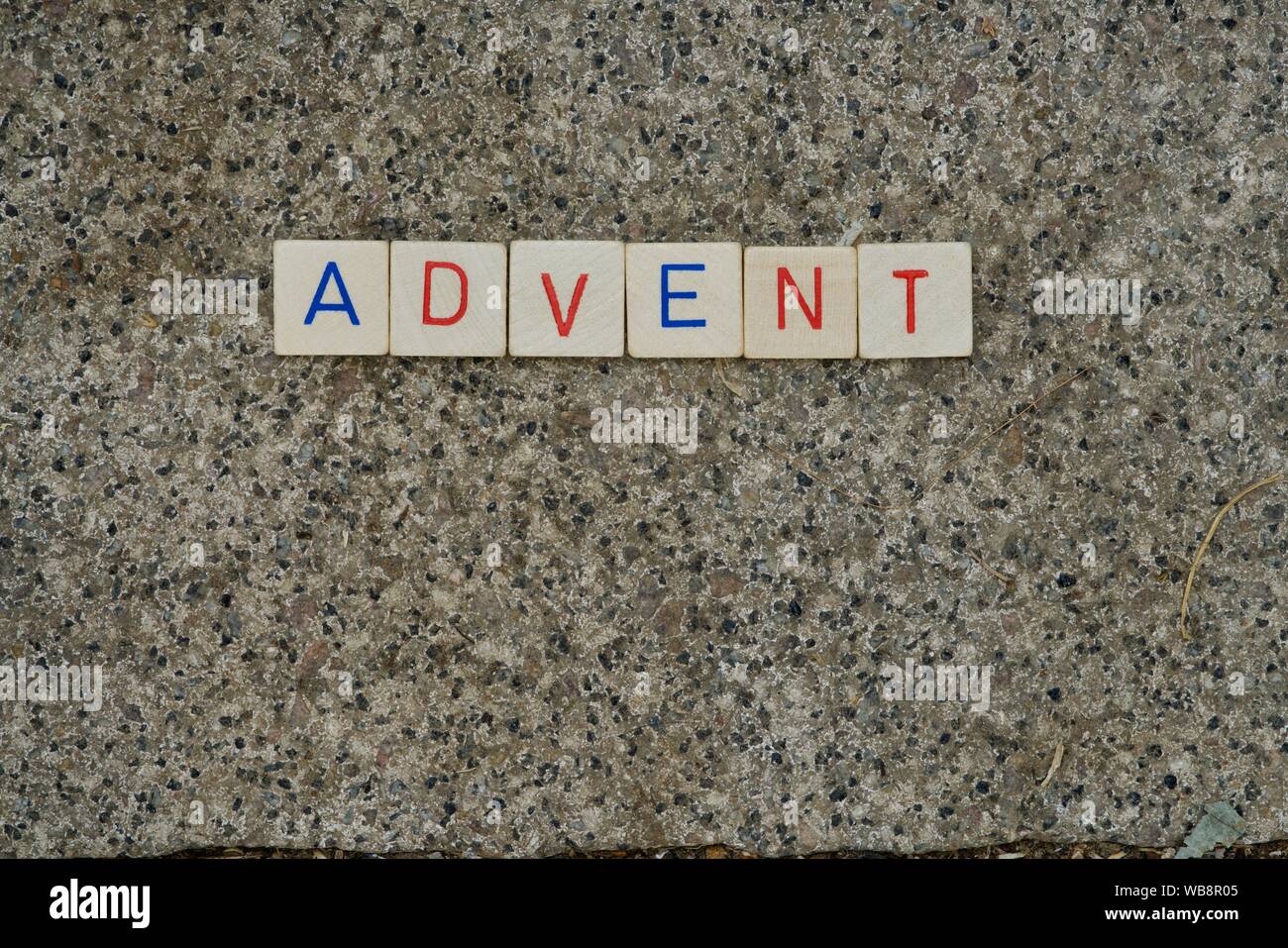 The word Advent in single wooden letters Stock Photo - Alamy