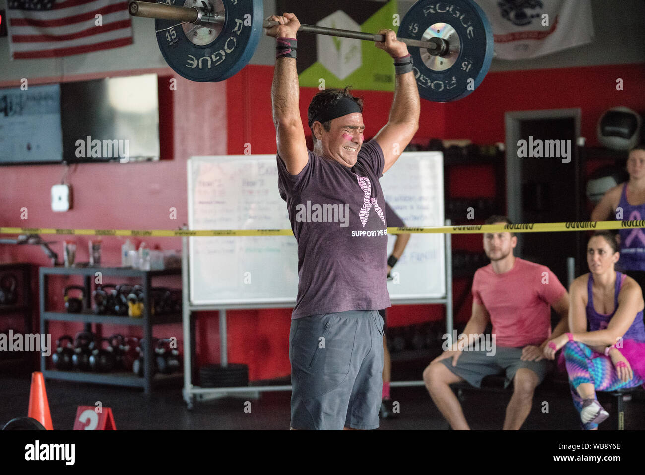 Inside gym hi-res stock photography and images - Alamy