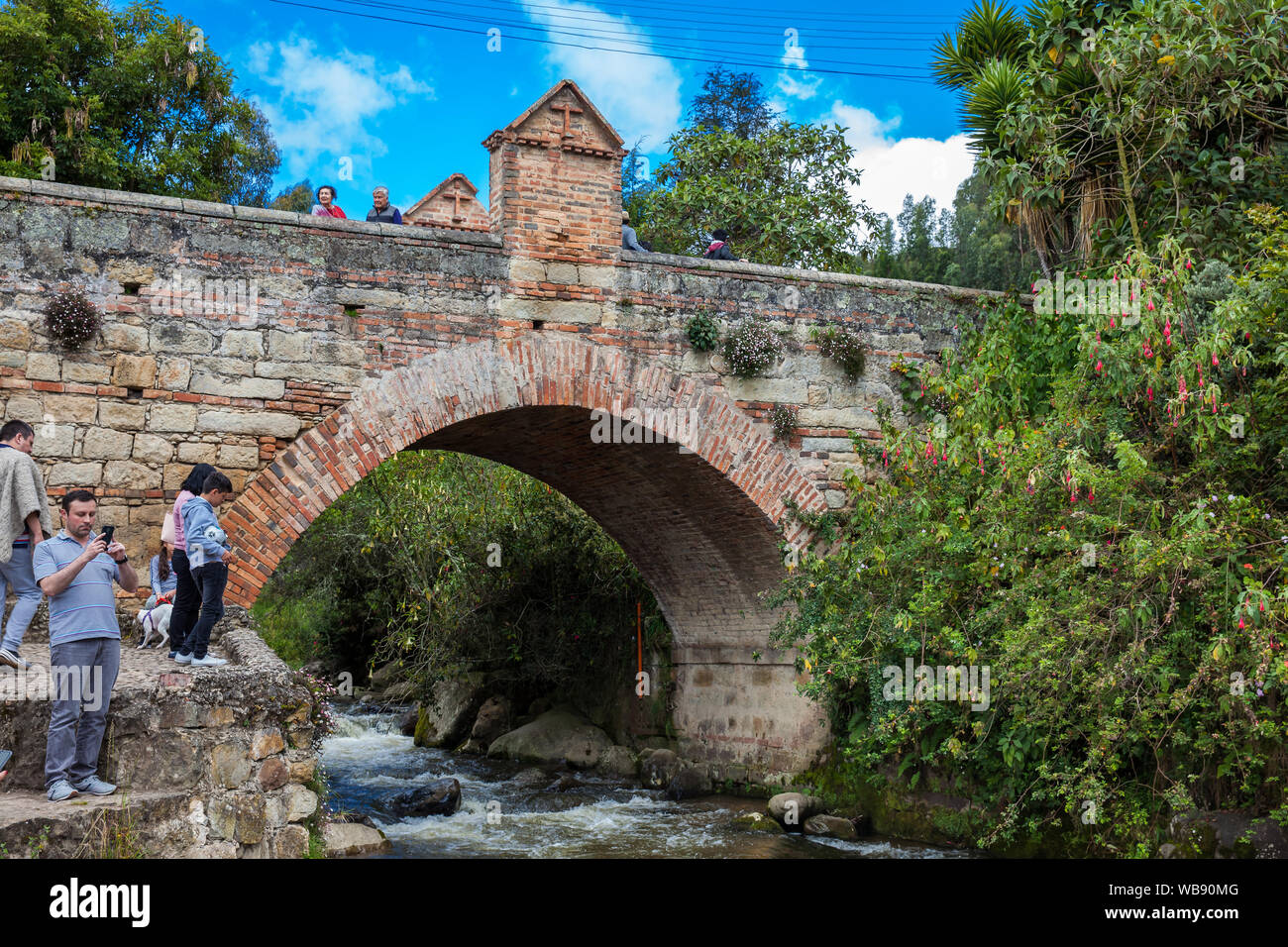 Calicanto bridge hi-res stock photography and images - Alamy