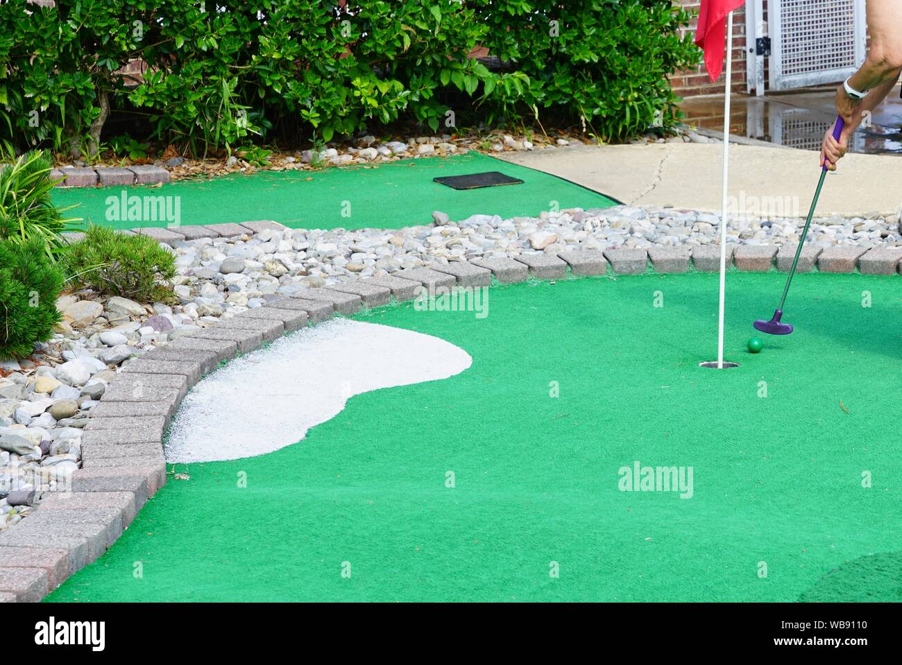 Minigolf playing hi-res stock photography and images - Alamy