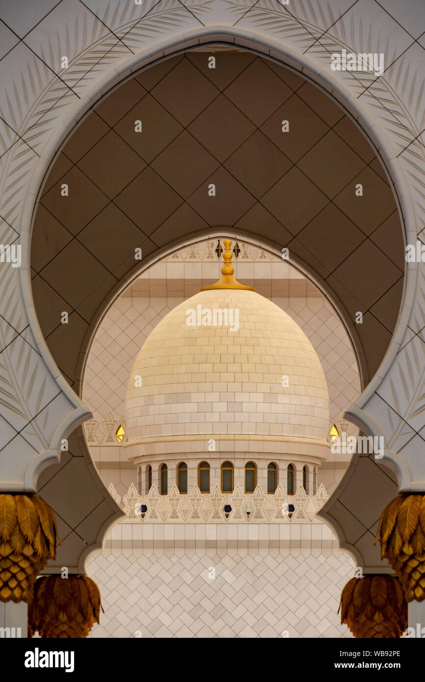 Abu dhabi islamic domes hi-res stock photography and images - Alamy