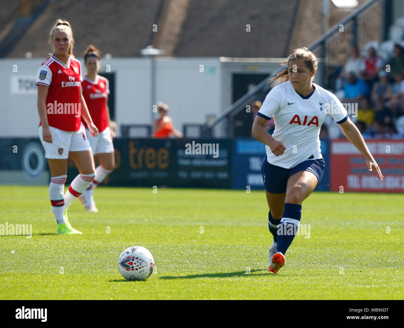 Boreham Wood, UK. 25th Aug, 2019. BOREHAMWOOD, ENGLAND - AUGUST25: Kit ...