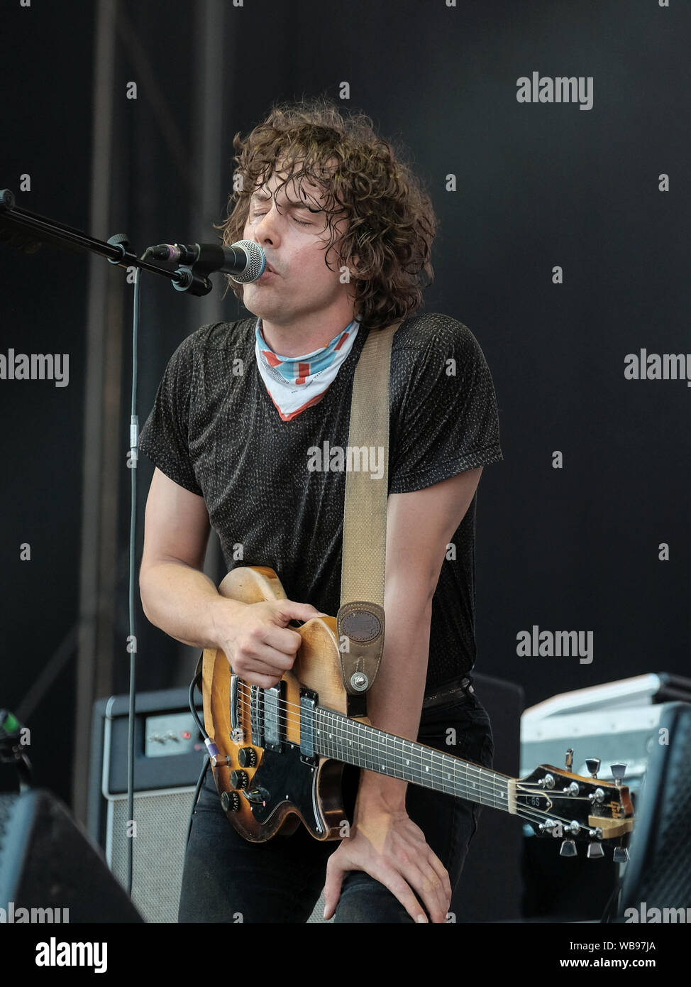 Johnny borrell singer hi-res stock photography and images - Alamy
