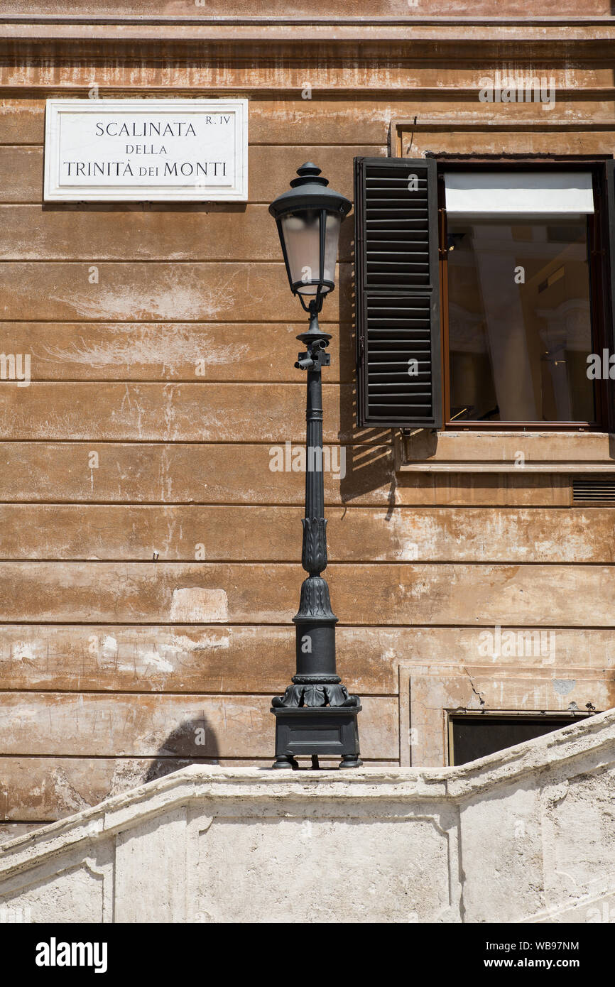 Antique roman lamps hi-res stock photography and images - Alamy