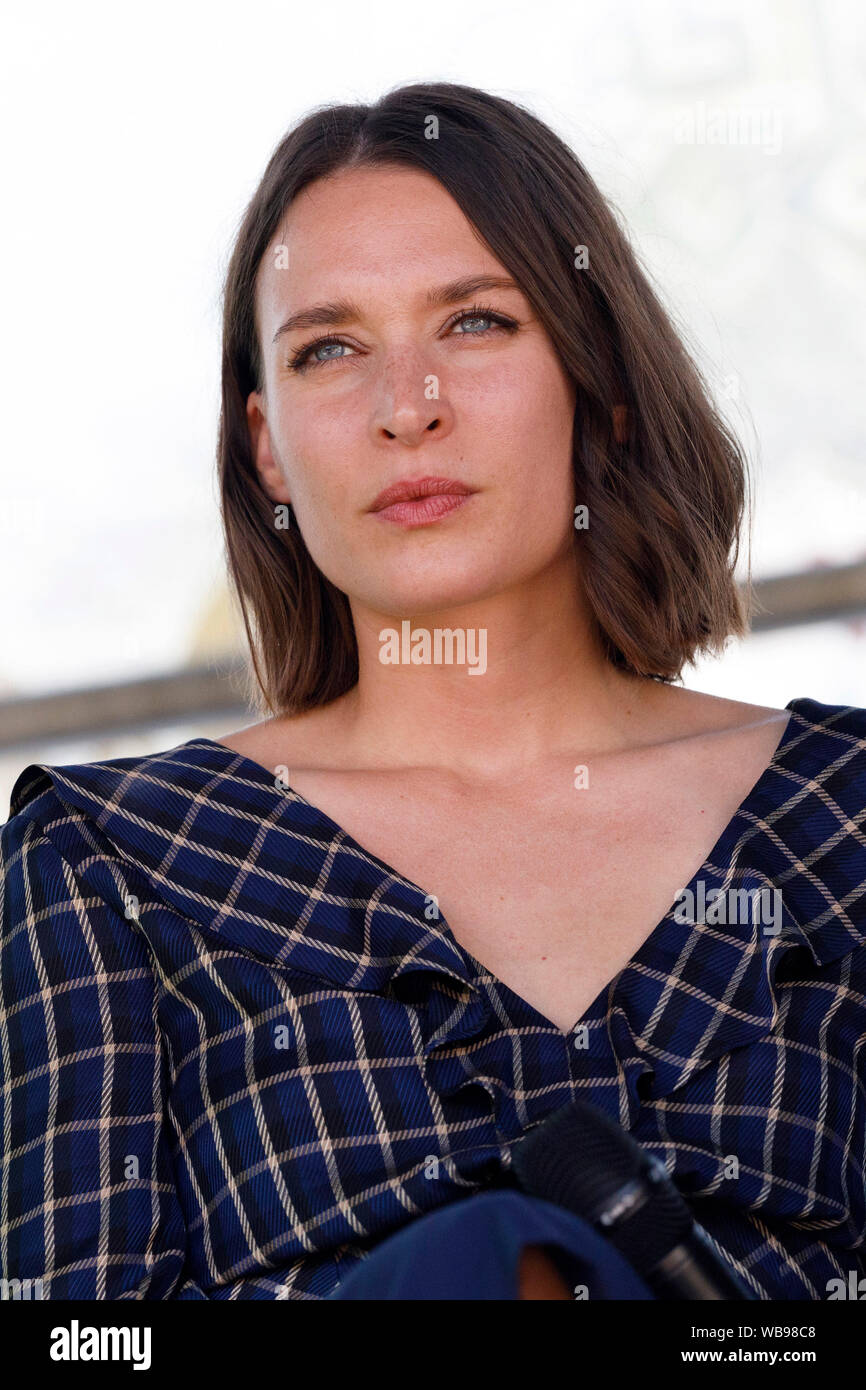 Josefin asplund hi-res stock photography and images - Alamy