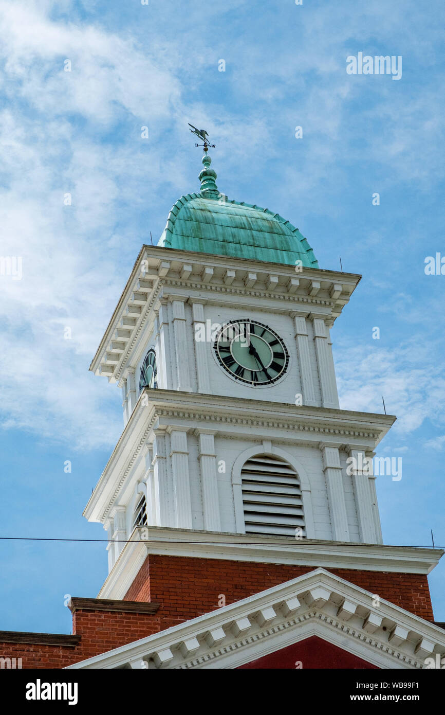 Snyder county courthouse hi-res stock photography and images - Alamy