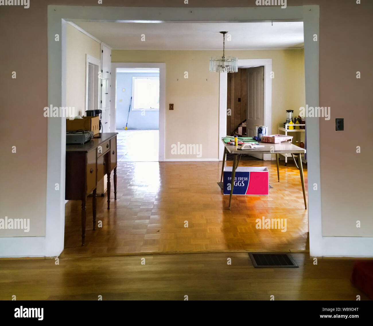 Empty family home , moving concept Stock Photo - Alamy