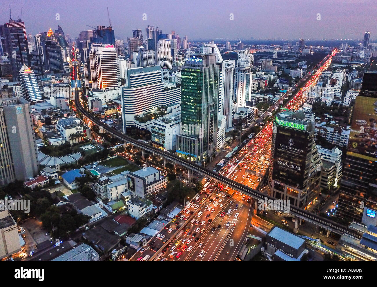 Ploenchit center hi-res stock photography and images - Alamy