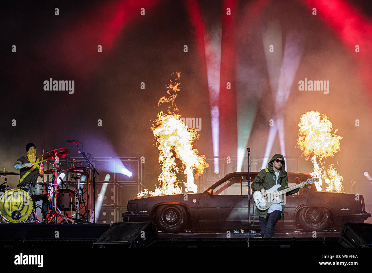 Twenty one pilots hi-res stock photography and images - Alamy