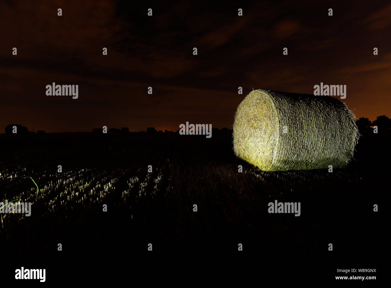 Hay bales night hi-res stock photography and images - Alamy