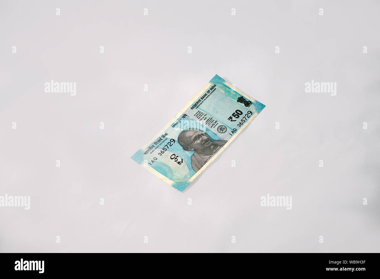 Fifty rupee note hi-res stock photography and images - Alamy